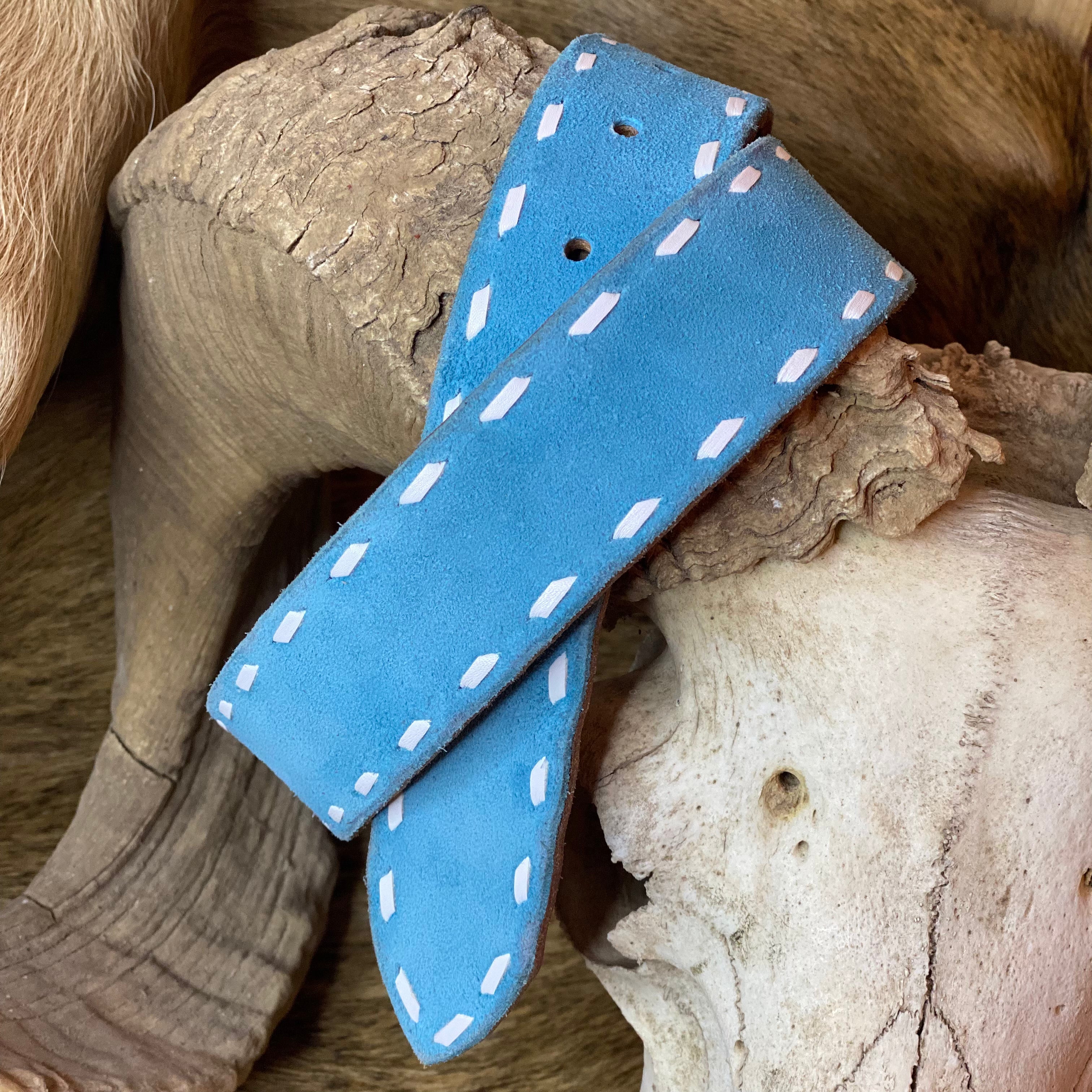 BUCKLE BUNNY BLUE W/WHITE BUCKSTITCH – Remuda Leather Co.