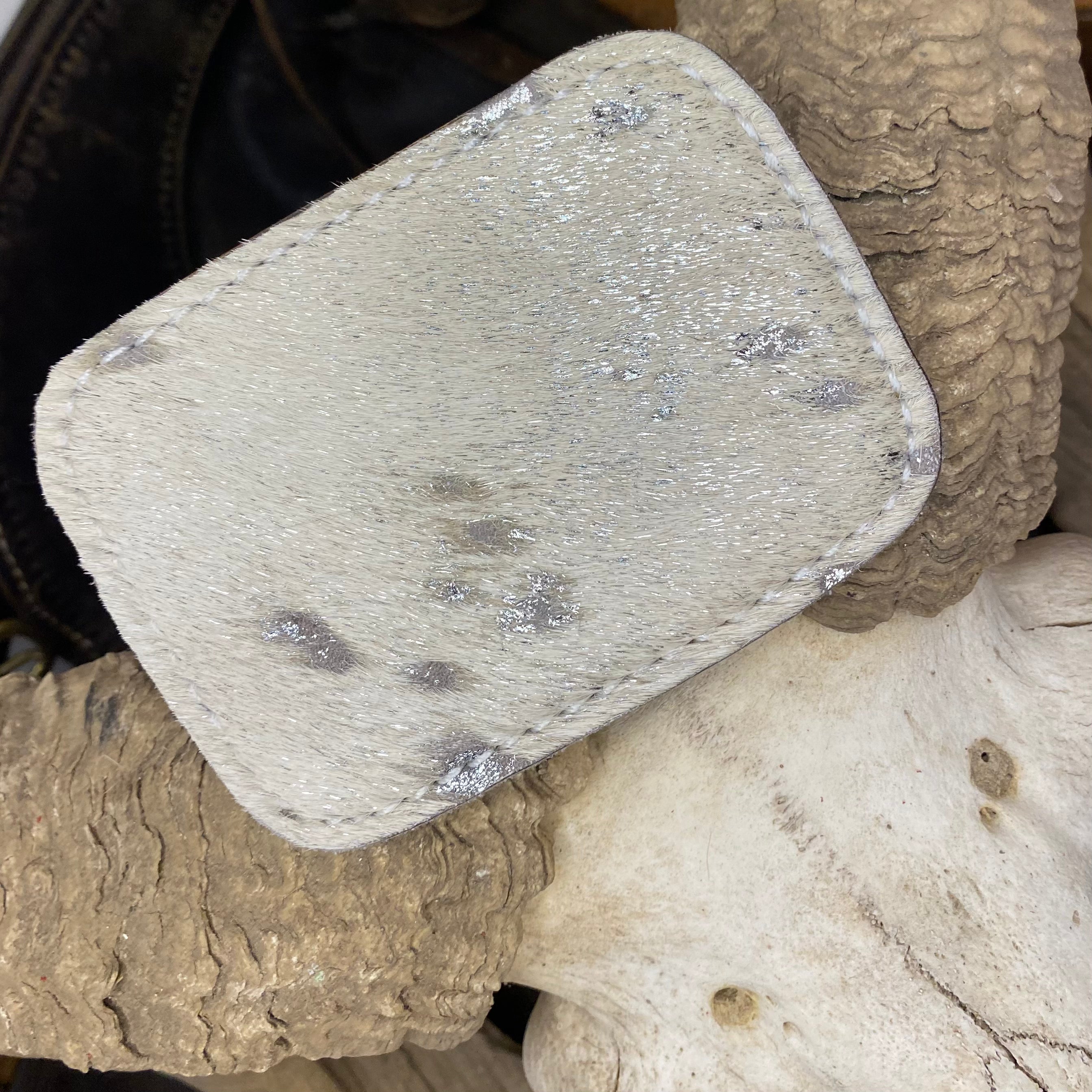 SQUARE SILVER ACID WASH SINGLE STITCH COWHIDE BUCKLE – Remuda Leather Co.